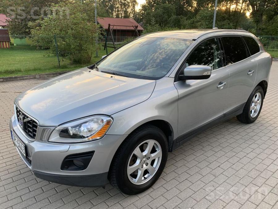Pelēks Volvo XC60 2010 Ogre, ar dzinēja tilpumu 2.40 L un nobraukumu 297 tūkst. km par 7950 €, foto 18 vietnē AUTOMOTO.COM.LV