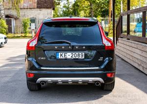 Grey Volvo XC60 2010 in Riga, with an engine capacity of 2.40 L and mileage of 0 thousand km for 6990 €, photo 7 on AUTOMOTO.COM.LV