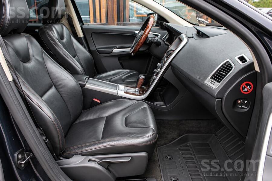 Grey Volvo XC60 2010 in Riga, with an engine capacity of 2.40 L and mileage of 0 thousand km for 6990 €, photo 12 on AUTOMOTO.COM.LV