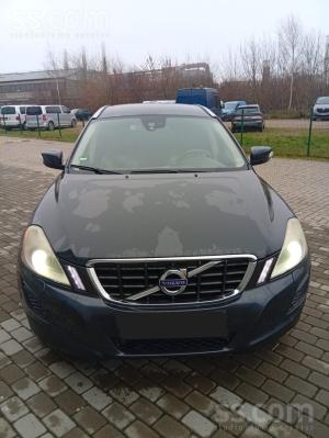 Grey Volvo XC60 2011 in Liepaja, with an engine capacity of 2.00 L and mileage of 444 thousand km for 5700 €, photo 2 on AUTOMOTO.COM.LV