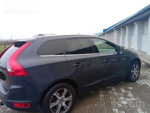 Grey Volvo XC60 2011 in Liepaja, with an engine capacity of 2.00 L and mileage of 444 thousand km for 5700 €, photo 4 on AUTOMOTO.COM.LV