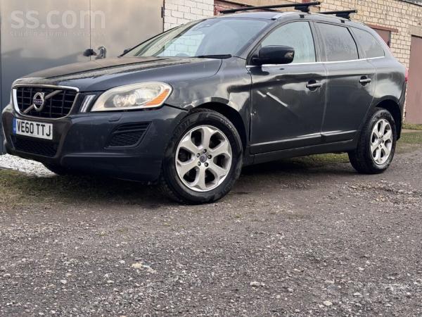Pelēks Volvo XC60 2011 Ogre, ar dzinēja tilpumu 2.40 L un nobraukumu 290 tūkst. km par 3350 €, foto 3 vietnē AUTOMOTO.COM.LV