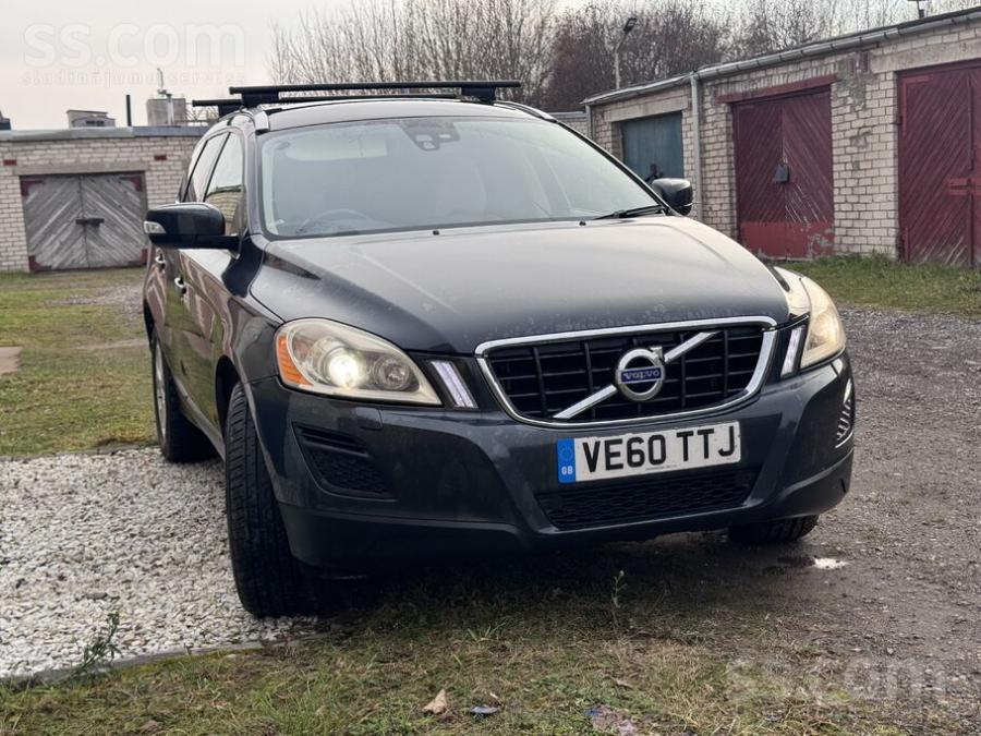 Grey Volvo XC60 2011 in Ogre, with an engine capacity of 2.40 L and mileage of 290 thousand km for 3350 €, photo 5 on AUTOMOTO.COM.LV
