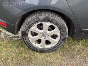 Grey Volvo XC60 2011 in Ogre, with an engine capacity of 2.40 L and mileage of 290 thousand km for 3350 €, photo 8 on AUTOMOTO.COM.LV