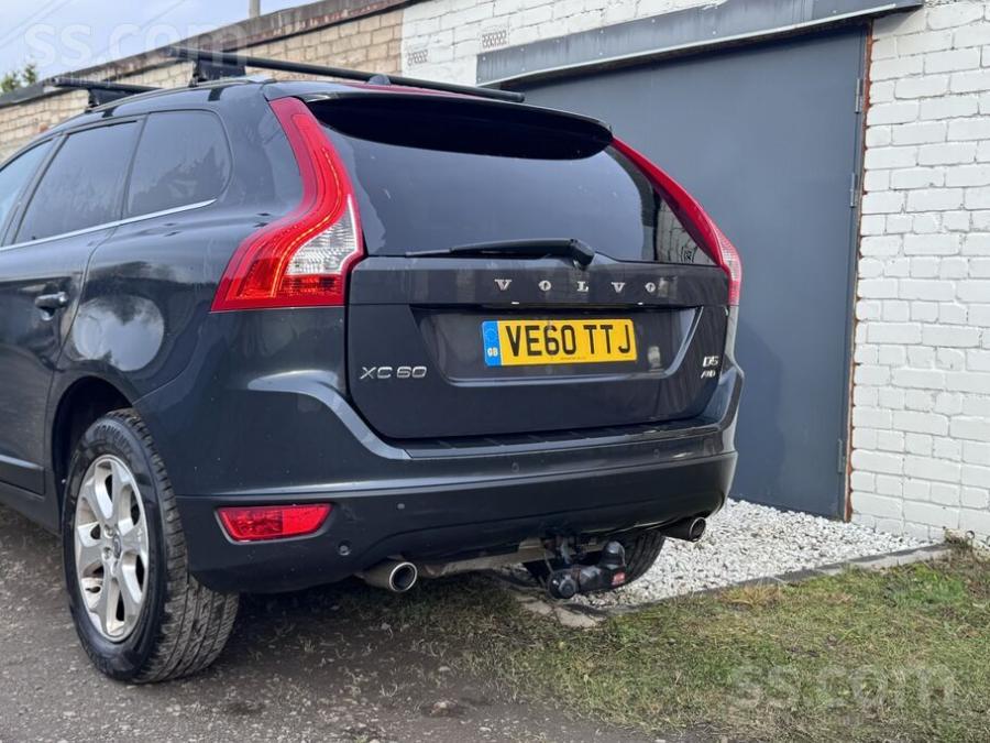 Grey Volvo XC60 2011 in Ogre, with an engine capacity of 2.40 L and mileage of 290 thousand km for 3350 €, photo 14 on AUTOMOTO.COM.LV