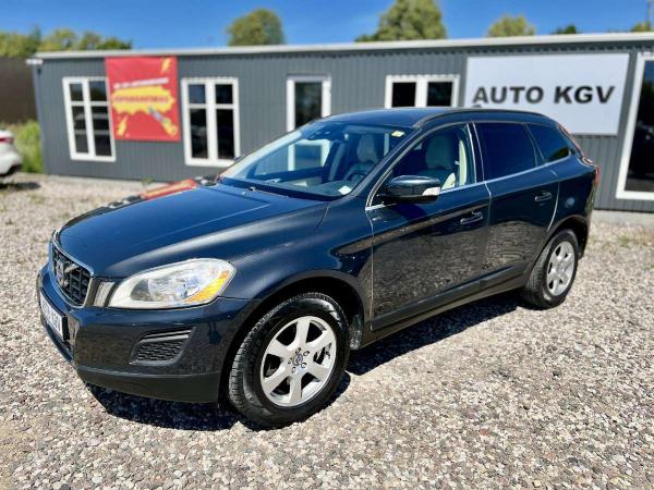 Grey Volvo XC60 2011 in Kaunas, with an engine capacity of 2.00 L and mileage of 393 thousand km for 6500 €, photo 2 on AUTOMOTO.COM.LV
