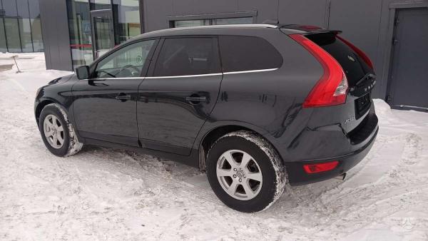 Pelēks Volvo XC60 2011 Šauļi, ar dzinēja tilpumu 3.19 L un nobraukumu 313 tūkst. km par 6800 €, foto 3 vietnē AUTOMOTO.COM.LV