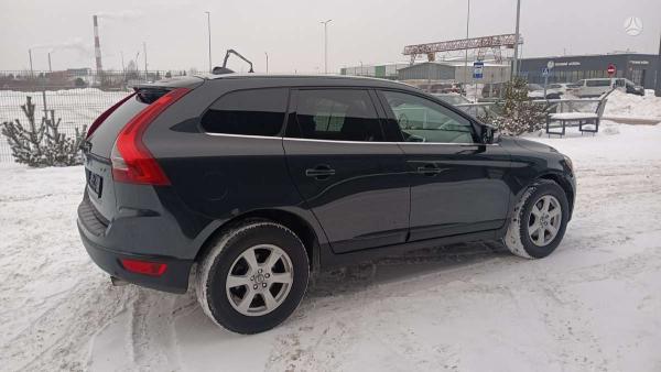Pelēks Volvo XC60 2011 Šauļi, ar dzinēja tilpumu 3.19 L un nobraukumu 313 tūkst. km par 6800 €, foto 8 vietnē AUTOMOTO.COM.LV