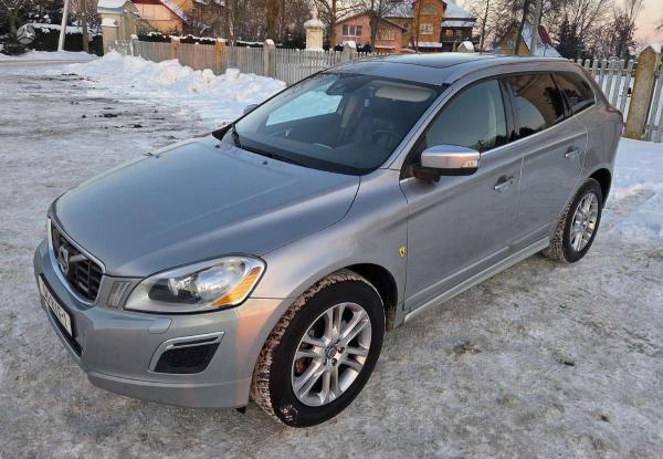 Grey Volvo XC60 2011 in Kaunas, with an engine capacity of 2.00 L and mileage of 230 thousand km for 10700 €, photo 9 on AUTOMOTO.COM.LV