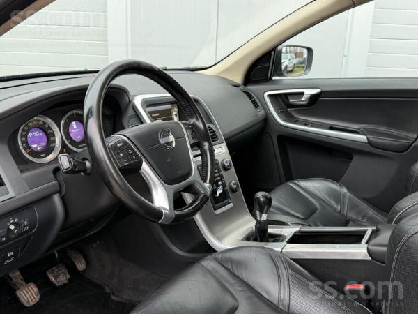 Pelēks Volvo XC60 2011 Rīga, ar dzinēja tilpumu 2.00 L un nobraukumu 0 tūkst. km par 7300 €, foto 7 vietnē AUTOMOTO.COM.LV