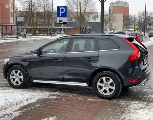 Grey Volvo XC60 2011 in Marijampole, with an engine capacity of 1.98 L and mileage of 289 thousand km for 8750 €, photo 4 on AUTOMOTO.COM.LV