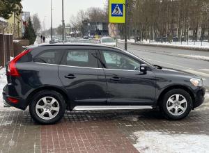 Grey Volvo XC60 2011 in Marijampole, with an engine capacity of 1.98 L and mileage of 289 thousand km for 8750 €, photo 8 on AUTOMOTO.COM.LV