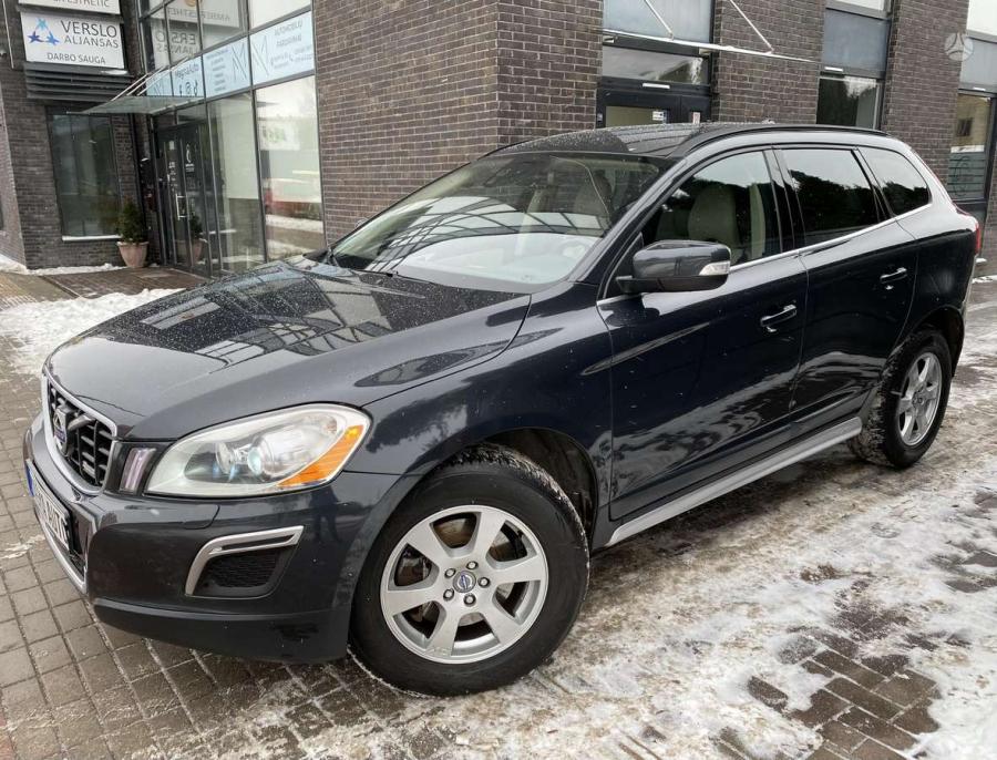 Grey Volvo XC60 2011 in Marijampole, with an engine capacity of 1.98 L and mileage of 289 thousand km for 8750 €, photo 9 on AUTOMOTO.COM.LV