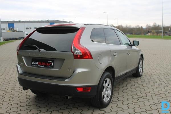 Pelēks Volvo XC60 2011 Rīga, ar dzinēja tilpumu 2.40 L un nobraukumu 258 tūkst. km par 7650 €, foto 3 vietnē AUTOMOTO.COM.LV