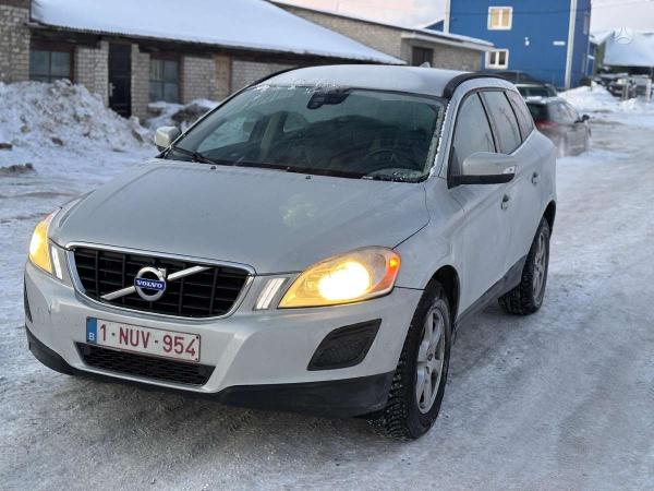 Pelēks Volvo XC60 2011 Tauragė, ar dzinēja tilpumu 2.00 L un nobraukumu 249 tūkst. km par 6700 €, foto 1 vietnē AUTOMOTO.COM.LV