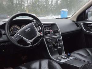 Pelēks Volvo XC60 2011 Viļņa, ar dzinēja tilpumu 2.00 L un nobraukumu 275 tūkst. km par 6666 €, foto 6 vietnē AUTOMOTO.COM.LV