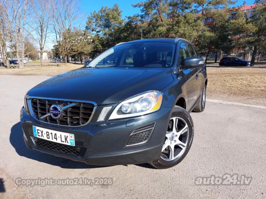 Pelēks Volvo XC60 2011 Tallina, ar dzinēja tilpumu 2.40 L un nobraukumu 195 tūkst. km par 8900 €, foto 19 vietnē AUTOMOTO.COM.LV