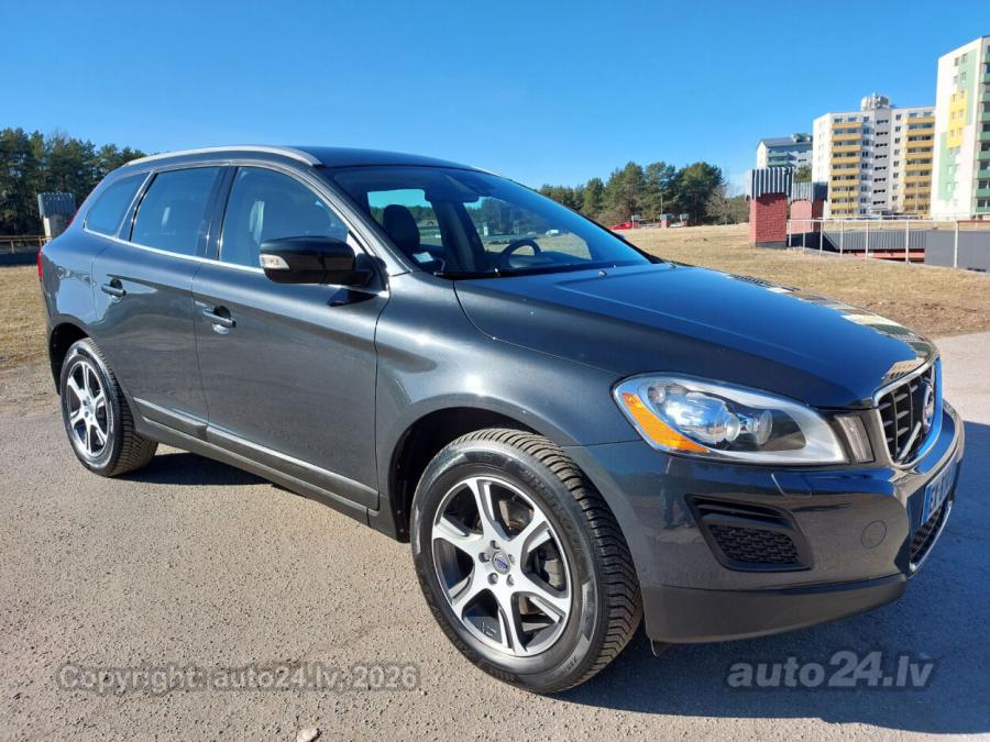 Pelēks Volvo XC60 2011 Tallina, ar dzinēja tilpumu 2.40 L un nobraukumu 195 tūkst. km par 8900 €, foto 21 vietnē AUTOMOTO.COM.LV