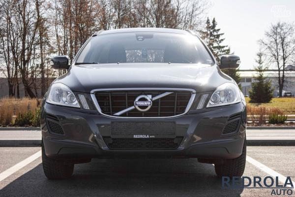 Pelēks Volvo XC60 2011 Kauņa, ar dzinēja tilpumu 2.00 L un nobraukumu 349 tūkst. km par 5600 €, foto 2 vietnē AUTOMOTO.COM.LV