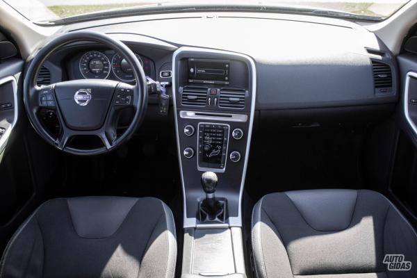 Pelēks Volvo XC60 2011 Kauņa, ar dzinēja tilpumu 2.00 L un nobraukumu 349 tūkst. km par 5600 €, foto 8 vietnē AUTOMOTO.COM.LV