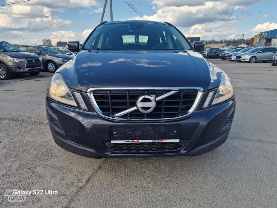 Grey Volvo XC60 2011 in Kaunas, with an engine capacity of 2.40 L and mileage of 189 thousand km for 8950 €, photo 3 on AUTOMOTO.COM.LV