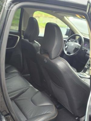 Grey Volvo XC60 2011 in Vilnius, with an engine capacity of 3.20 L and mileage of 293 thousand km for 5500 €, photo 8 on AUTOMOTO.COM.LV