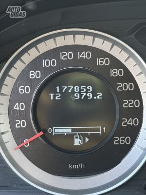 Grey Volvo XC60 2011 in Telschi, with an engine capacity of 3.00 L and mileage of 178 thousand km for 6800 €, photo 10 on AUTOMOTO.COM.LV