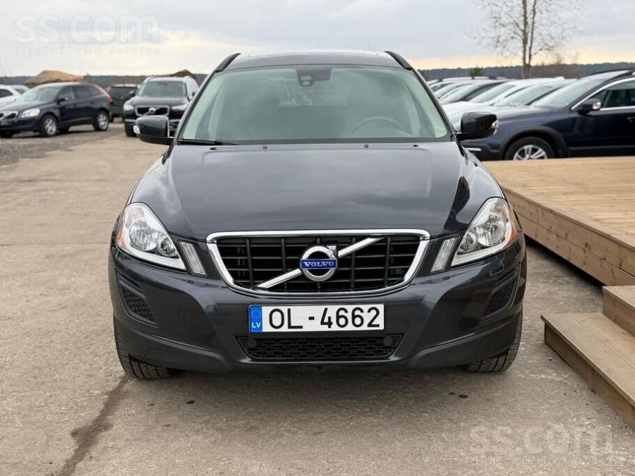 Pelēks Volvo XC60 2011 Rīga, ar dzinēja tilpumu 2.40 L un nobraukumu 255 tūkst. km par 10450 €, foto 3 vietnē AUTOMOTO.COM.LV
