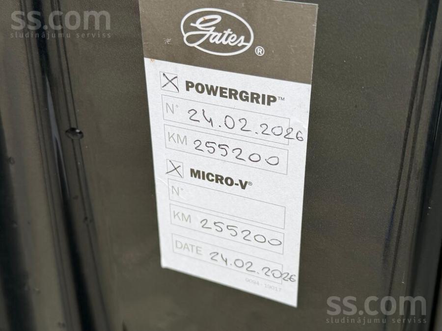 Pelēks Volvo XC60 2011 Rīga, ar dzinēja tilpumu 2.40 L un nobraukumu 255 tūkst. km par 10450 €, foto 13 vietnē AUTOMOTO.COM.LV