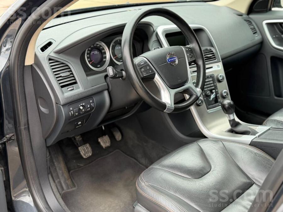 Pelēks Volvo XC60 2011 Rīga, ar dzinēja tilpumu 2.40 L un nobraukumu 255 tūkst. km par 10450 €, foto 15 vietnē AUTOMOTO.COM.LV