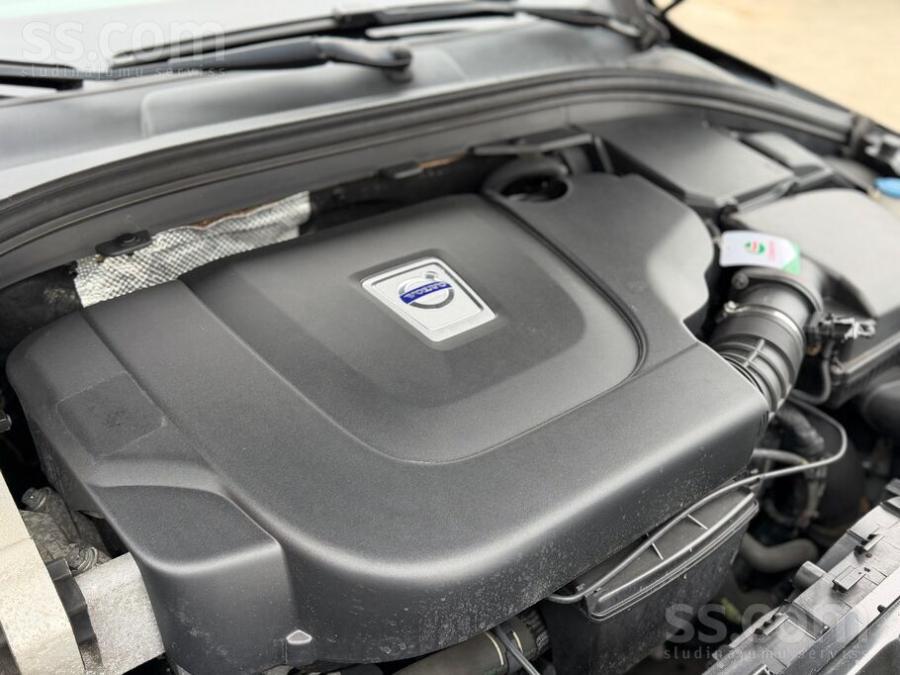 Pelēks Volvo XC60 2011 Rīga, ar dzinēja tilpumu 2.40 L un nobraukumu 255 tūkst. km par 10450 €, foto 20 vietnē AUTOMOTO.COM.LV