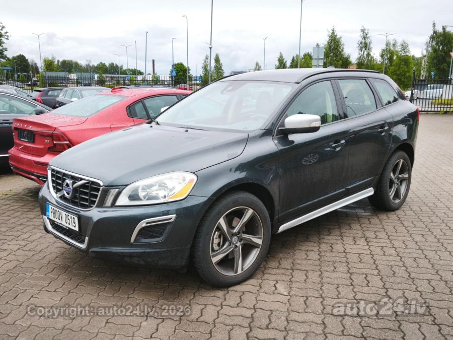 Pelēks Volvo XC60 2011 Tartu, ar dzinēja tilpumu 2.00 L un nobraukumu 265 tūkst. km par 9990 €, foto 1 vietnē AUTOMOTO.COM.LV