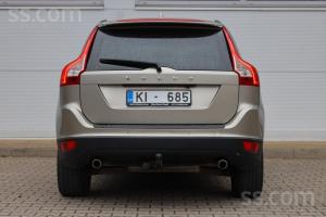 Grey Volvo XC60 2011 in Riga, with an engine capacity of 2.40 L and mileage of 0 thousand km for 6995 €, photo 7 on AUTOMOTO.COM.LV
