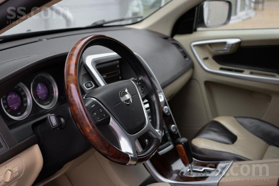 Grey Volvo XC60 2011 in Riga, with an engine capacity of 2.40 L and mileage of 0 thousand km for 6995 €, photo 9 on AUTOMOTO.COM.LV