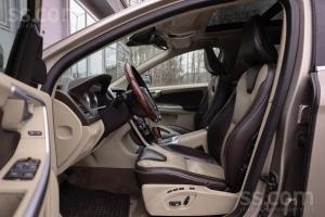Grey Volvo XC60 2011 in Riga, with an engine capacity of 2.40 L and mileage of 0 thousand km for 6995 €, photo 10 on AUTOMOTO.COM.LV