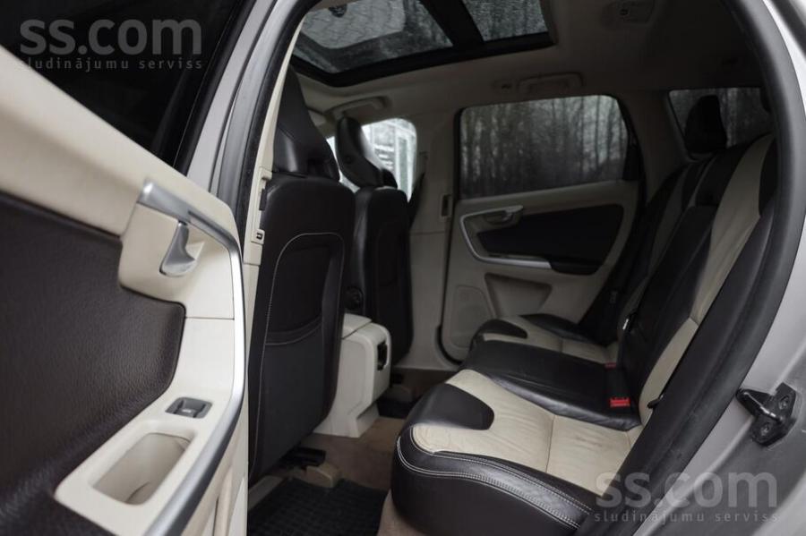 Grey Volvo XC60 2011 in Riga, with an engine capacity of 2.40 L and mileage of 0 thousand km for 6995 €, photo 14 on AUTOMOTO.COM.LV