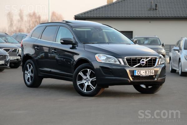 Grey Volvo XC60 2011 in Jelgava, with an engine capacity of 2.00 L and mileage of 0 thousand km for 9990 €, photo 3 on AUTOMOTO.COM.LV