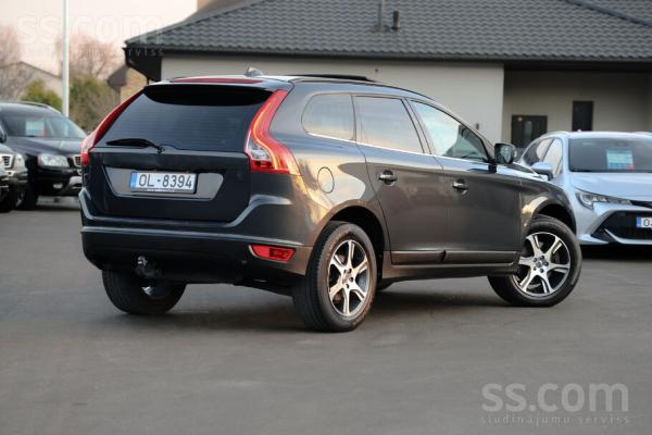 Grey Volvo XC60 2011 in Jelgava, with an engine capacity of 2.00 L and mileage of 0 thousand km for 9990 €, photo 4 on AUTOMOTO.COM.LV