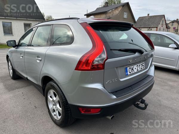 Pelēks Volvo XC60 2011 Daugavpils, ar dzinēja tilpumu 2.40 L un nobraukumu 260 tūkst. km par 7150 €, foto 7 vietnē AUTOMOTO.COM.LV