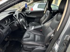 Pelēks Volvo XC60 2011 Daugavpils, ar dzinēja tilpumu 2.40 L un nobraukumu 260 tūkst. km par 7150 €, foto 14 vietnē AUTOMOTO.COM.LV