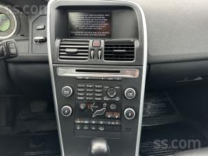 Pelēks Volvo XC60 2011 Daugavpils, ar dzinēja tilpumu 2.40 L un nobraukumu 260 tūkst. km par 7150 €, foto 17 vietnē AUTOMOTO.COM.LV