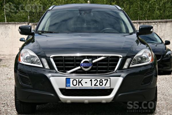 Pelēks Volvo XC60 2011 Tukums, ar dzinēja tilpumu 2.40 L un nobraukumu 347 tūkst. km par 8700 €, foto 3 vietnē AUTOMOTO.COM.LV