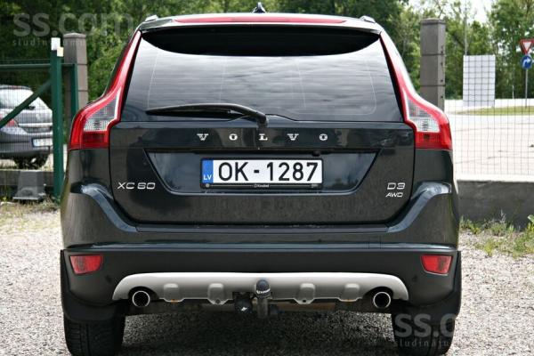 Pelēks Volvo XC60 2011 Tukums, ar dzinēja tilpumu 2.40 L un nobraukumu 347 tūkst. km par 8700 €, foto 4 vietnē AUTOMOTO.COM.LV