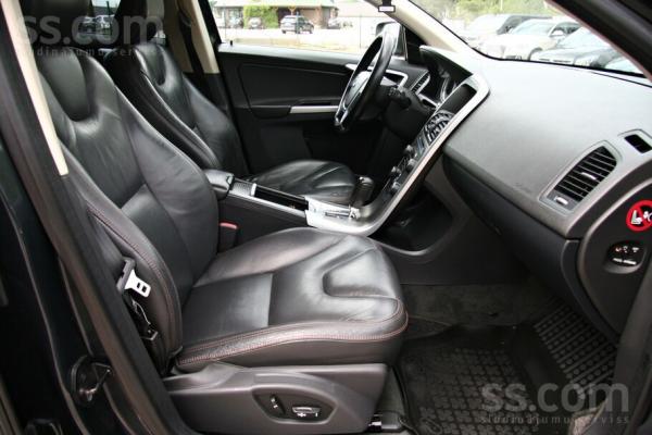 Pelēks Volvo XC60 2011 Tukums, ar dzinēja tilpumu 2.40 L un nobraukumu 347 tūkst. km par 8700 €, foto 5 vietnē AUTOMOTO.COM.LV