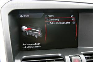 Pelēks Volvo XC60 2011 Tukums, ar dzinēja tilpumu 2.40 L un nobraukumu 347 tūkst. km par 8700 €, foto 17 vietnē AUTOMOTO.COM.LV