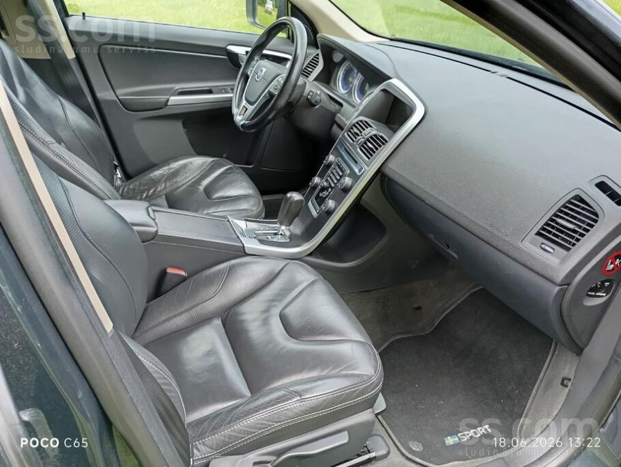 Pelēks Volvo XC60 2011 Bauska, ar dzinēja tilpumu 2.40 L un nobraukumu 267 tūkst. km par 9900 €, foto 7 vietnē AUTOMOTO.COM.LV