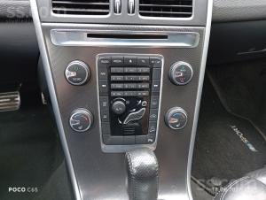 Pelēks Volvo XC60 2011 Bauska, ar dzinēja tilpumu 2.40 L un nobraukumu 267 tūkst. km par 9900 €, foto 13 vietnē AUTOMOTO.COM.LV