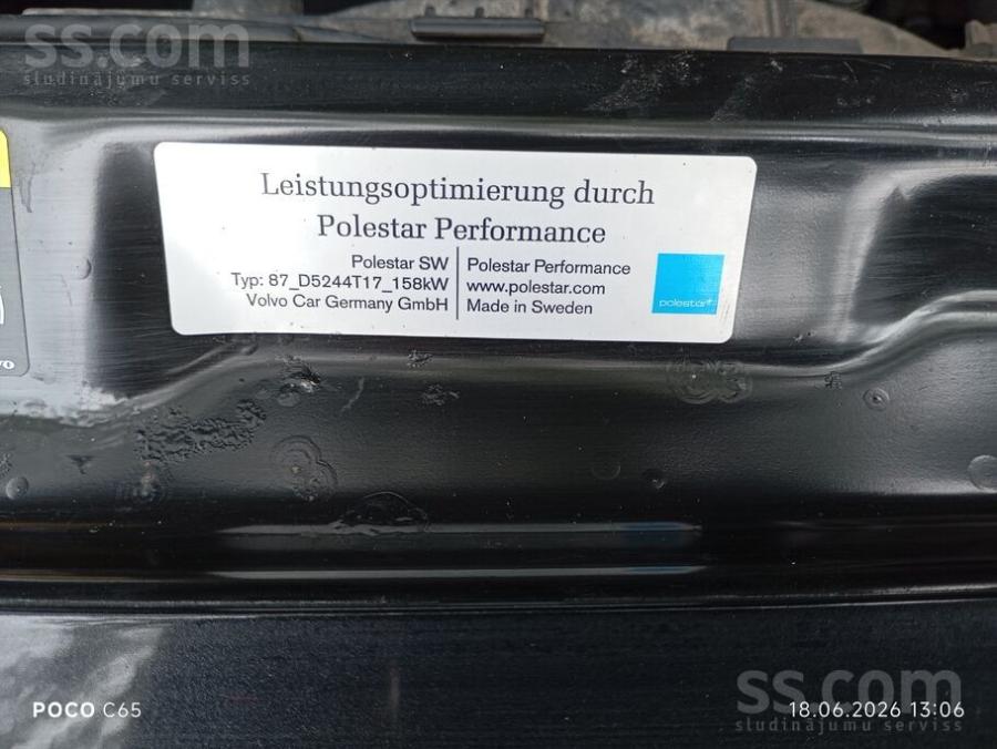 Pelēks Volvo XC60 2011 Bauska, ar dzinēja tilpumu 2.40 L un nobraukumu 267 tūkst. km par 9900 €, foto 14 vietnē AUTOMOTO.COM.LV