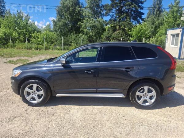 Pelēks Volvo XC60 2011 Rīga, ar dzinēja tilpumu 2.40 L un nobraukumu 292 tūkst. km par 9750 €, foto 2 vietnē AUTOMOTO.COM.LV