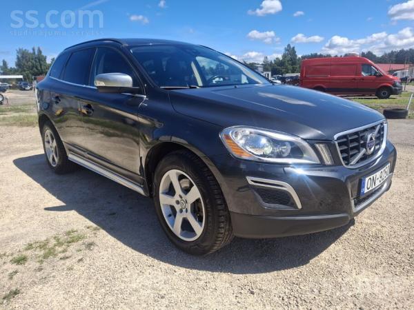 Pelēks Volvo XC60 2011 Rīga, ar dzinēja tilpumu 2.40 L un nobraukumu 292 tūkst. km par 9750 €, foto 5 vietnē AUTOMOTO.COM.LV